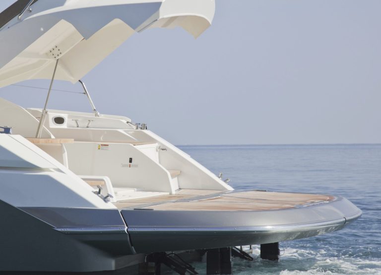 Hydraulic Swim Platform PS - EC Ruff Marine | Boat Parts and Service | Custom Fiberglass